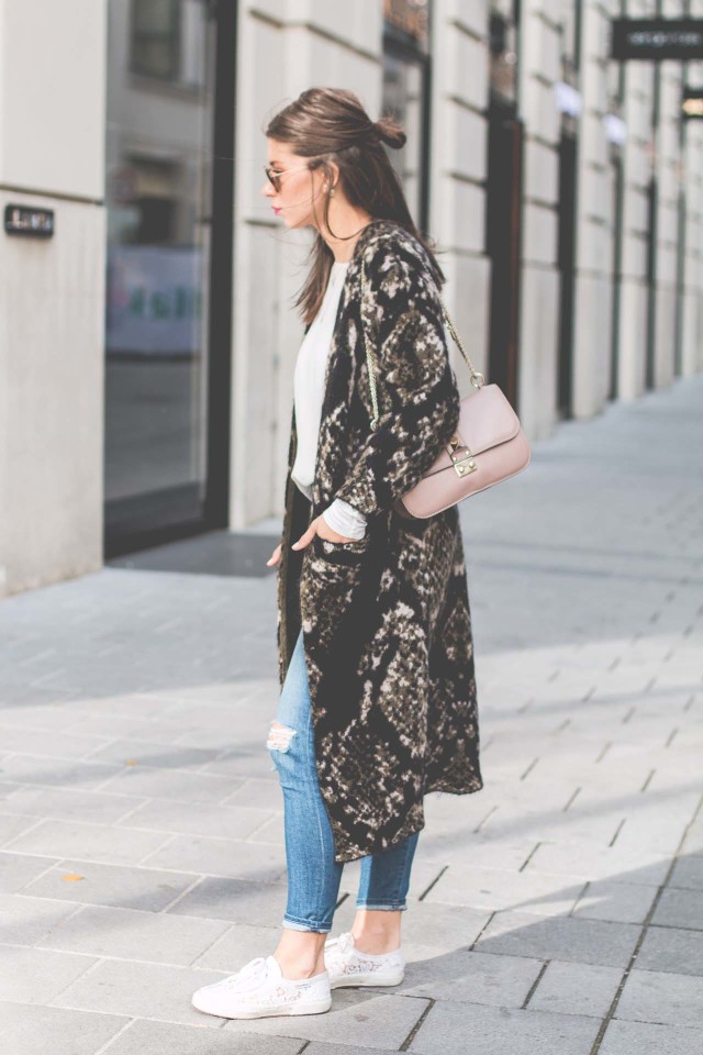 OUTFIT: cardigan vs. coat | Bikinis & Passports | Bloglovin’