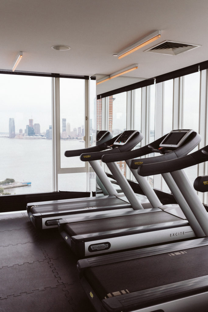 Standard High Line Hotel Review (inkl. Pictures) - Bikinis & Passports